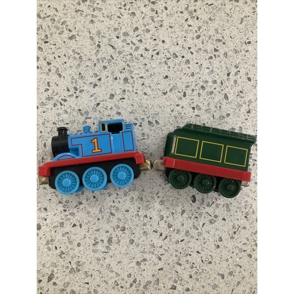 Thomas & Friends | Toys | Diecast Thomas The Train For Thomas And ...